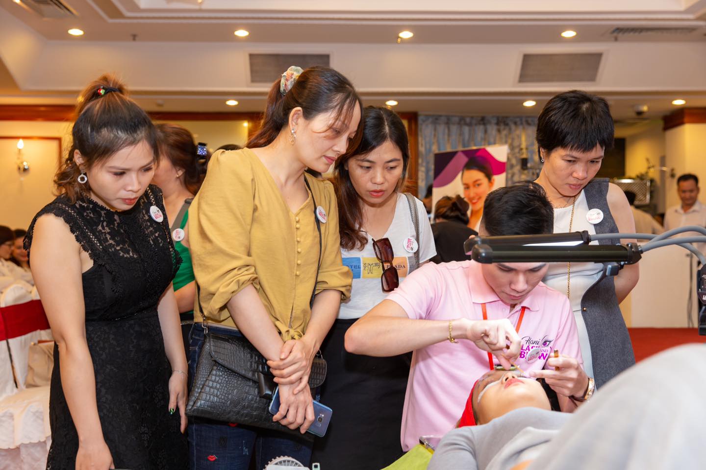 HANI BEAUTY - THE LEADING BEAUTY E-COMMERCE IN VIETNAM